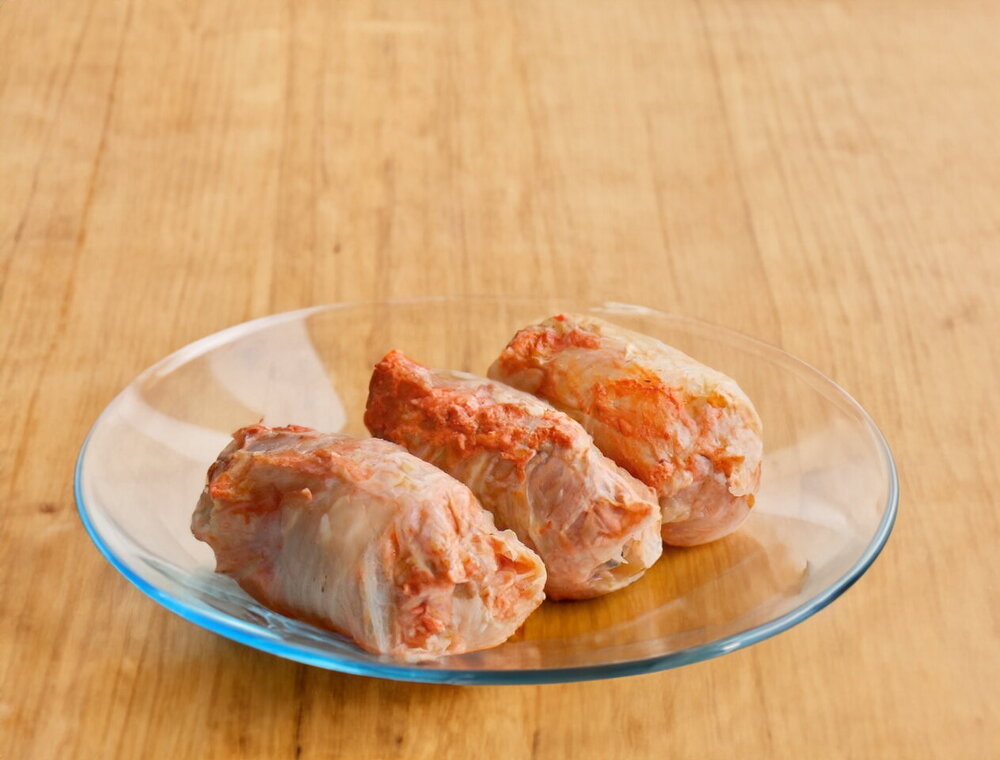 Chinese Cabbage Rolls with Ground Meat and Rice